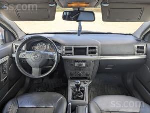 Opel Vectra 2008 Ogre, ar dzinēja tilpumu 1.90 L un nobraukumu 382 tūkst. km par 1300 €, foto 6 vietnē AUTOMOTO.COM.LV