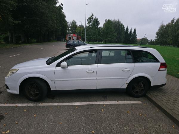 Opel Vectra 2008 in Sirvintos, with an engine capacity of 1.90 L and mileage of 400 thousand km for 600 €, photo 3 on AUTOMOTO.COM.LV