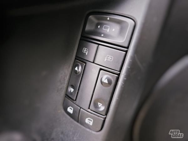 Opel Vectra 2008 in Sirvintos, with an engine capacity of 1.90 L and mileage of 400 thousand km for 600 €, photo 11 on AUTOMOTO.COM.LV