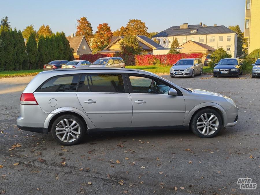 Opel Vectra 2008 Mažeikiai, ar dzinēja tilpumu 1.90 L un nobraukumu 284 tūkst. km par 1000 €, foto 5 vietnē AUTOMOTO.COM.LV