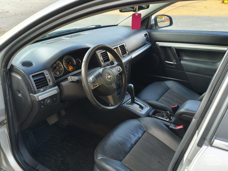 Opel Vectra 2008 Mažeikiai, ar dzinēja tilpumu 1.90 L un nobraukumu 284 tūkst. km par 1000 €, foto 12 vietnē AUTOMOTO.COM.LV