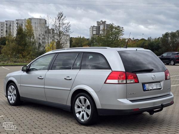 Opel Vectra 2009 Viļņa vietnē Opel Vectra 2009 Viļņa, ar dzinēja tilpumu 1.90 L un nobraukumu 305 tūkst. km par 1100 €, foto 8 vietnē AUTOMOTO.COM.LV