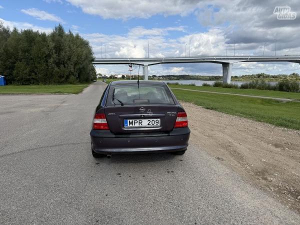Violets Opel Vectra 1997 Jurbarkas, ar dzinēja tilpumu 1.60 L un nobraukumu 173 tūkst. km par 1100 €, foto 5 vietnē AUTOMOTO.COM.LV