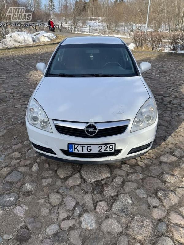 Balts Opel Vectra 2006 Telšiai, ar dzinēja tilpumu 1.90 L un nobraukumu 290 tūkst. km par 1250 €, foto 2 vietnē AUTOMOTO.COM.LV