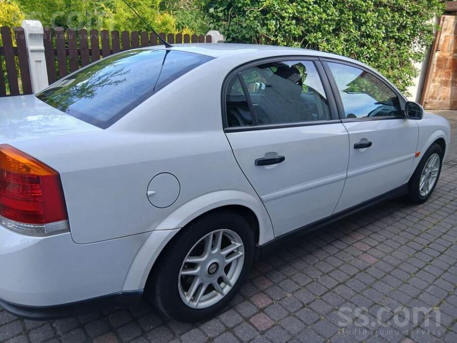 Balts Opel Vectra 2002 Ventspils, ar dzinēja tilpumu 2.20 L un nobraukumu 159 tūkst. km par 1750 €, foto 4 vietnē AUTOMOTO.COM.LV