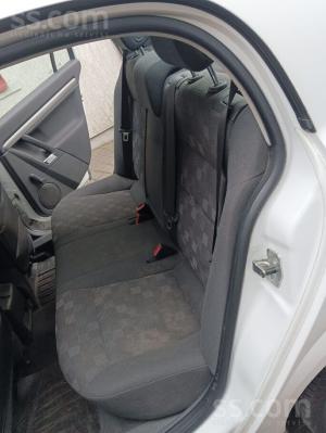 Balts Opel Vectra 2002 Ventspils, ar dzinēja tilpumu 2.20 L un nobraukumu 159 tūkst. km par 1750 €, foto 11 vietnē AUTOMOTO.COM.LV