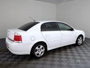 Balts Opel Vectra 2007 Tallina, ar dzinēja tilpumu 2.20 L un nobraukumu 234 tūkst. km par 799 €, foto 4 vietnē AUTOMOTO.COM.LV