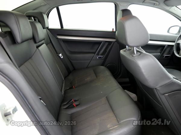 Balts Opel Vectra 2007 Tallina, ar dzinēja tilpumu 2.20 L un nobraukumu 234 tūkst. km par 799 €, foto 7 vietnē AUTOMOTO.COM.LV