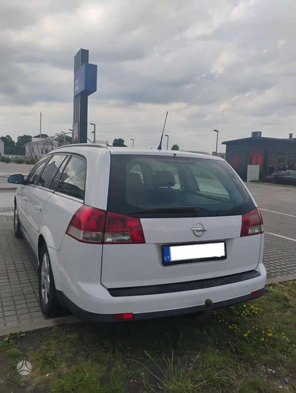 Balts Opel Vectra 2004 Kauņa, ar dzinēja tilpumu 2.17 L un nobraukumu 290 tūkst. km par 900 €, foto 1 vietnē AUTOMOTO.COM.LV