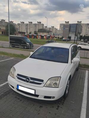 White Opel Vectra 2004 in Kaunas, with an engine capacity of 2.17 L and mileage of 290 thousand km for 900 €, photo 3 on AUTOMOTO.COM.LV