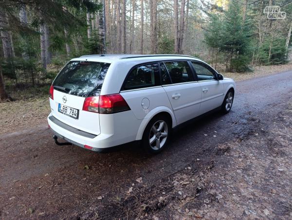Balts Opel Vectra 2008 Širvintos, ar dzinēja tilpumu 1.90 L un nobraukumu 346 tūkst. km par 1750 €, foto 4 vietnē AUTOMOTO.COM.LV