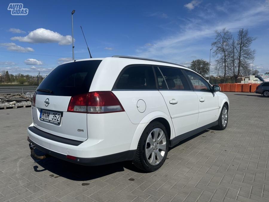 Balts Opel Vectra 2008 Kalvarija, ar dzinēja tilpumu 1.90 L un nobraukumu 375 tūkst. km par 1200 €, foto 4 vietnē AUTOMOTO.COM.LV