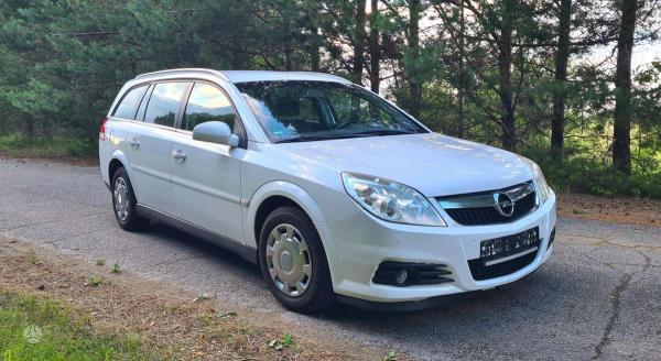 Balts Opel Vectra 2008 Šauļi, ar dzinēja tilpumu 1.91 L un nobraukumu 339 tūkst. km par 1990 €, foto 3 vietnē AUTOMOTO.COM.LV
