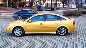 Yellow Opel Vectra 2003 in Cesis, with an engine capacity of 2.20 L and mileage of 414 thousand km for 1450 €, photo 9 on AUTOMOTO.COM.LV