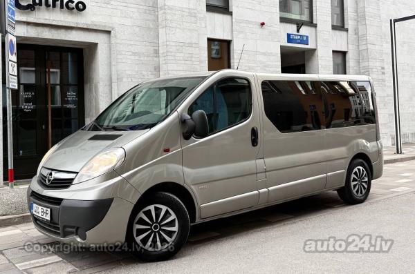 Smilšu krāsa Opel Vivaro 2012 Tallina, ar dzinēja tilpumu 2.00 L un nobraukumu 352 tūkst. km par 8999 €, foto 4 vietnē AUTOMOTO.COM.LV