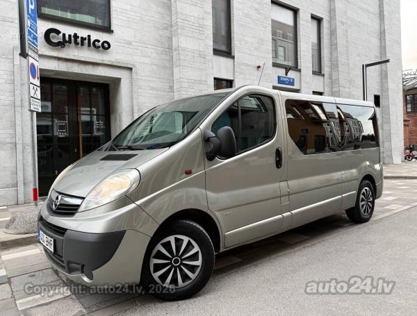 Smilšu krāsa Opel Vivaro 2012 Tallina, ar dzinēja tilpumu 2.00 L un nobraukumu 352 tūkst. km par 8999 €, foto 5 vietnē AUTOMOTO.COM.LV