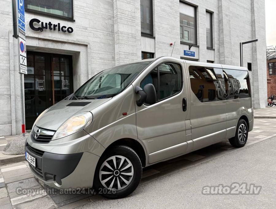 Smilšu krāsa Opel Vivaro 2012 Tallina, ar dzinēja tilpumu 2.00 L un nobraukumu 352 tūkst. km par 8999 €, foto 6 vietnē AUTOMOTO.COM.LV