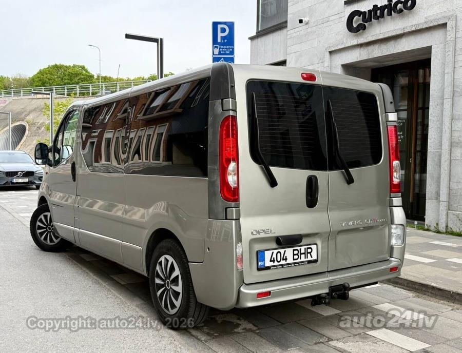 Smilšu krāsa Opel Vivaro 2012 Tallina, ar dzinēja tilpumu 2.00 L un nobraukumu 352 tūkst. km par 8999 €, foto 12 vietnē AUTOMOTO.COM.LV