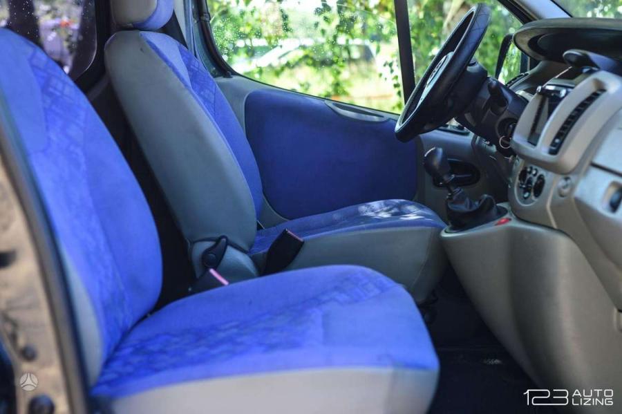 Melns Opel Vivaro 2004 Kretinga, ar dzinēja tilpumu 1.90 L un nobraukumu 291 tūkst. km par 6950 €, foto 13 vietnē AUTOMOTO.COM.LV