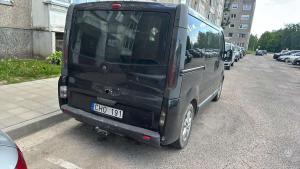 Black Opel Vivaro 2004 in Kaisiadorys, with an engine capacity of 2.46 L and mileage of 700 thousand km for 1500 €, photo 3 on AUTOMOTO.COM.LV