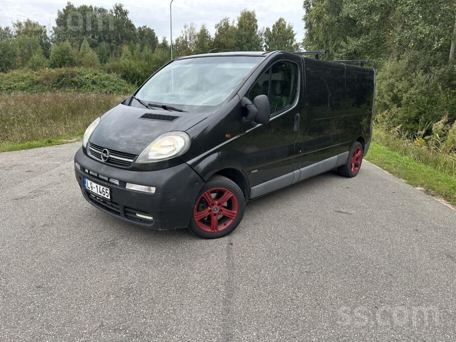 Black Opel Vivaro 2004 in Tukums, with an engine capacity of 1.90 L and mileage of 332 thousand km for 3300 €, photo 1 on AUTOMOTO.COM.LV