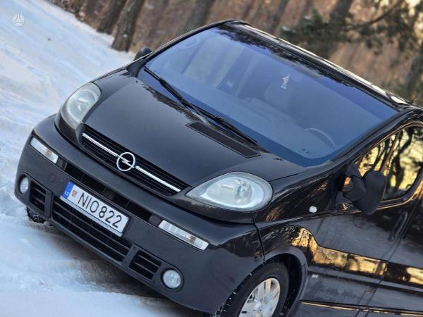 Melns Opel Vivaro 2005 Radviliškis, ar dzinēja tilpumu 2.50 L un nobraukumu 284 tūkst. km par 6300 €, foto 4 vietnē AUTOMOTO.COM.LV