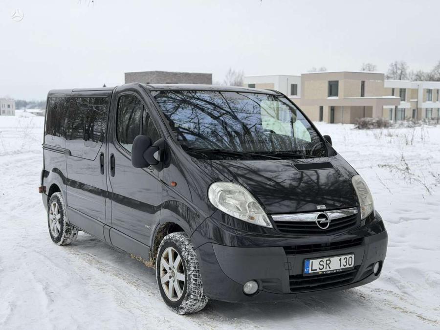 Melns Opel Vivaro 2007 Viļņa, ar dzinēja tilpumu 2.00 L un nobraukumu 480 tūkst. km par 4950 €, foto 1 vietnē AUTOMOTO.COM.LV