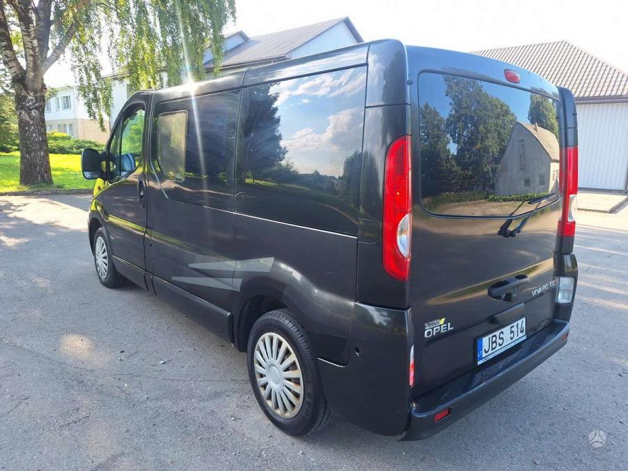 Melns Opel Vivaro 2007 Kelmė, ar dzinēja tilpumu 2.00 L un nobraukumu 306 tūkst. km par 5800 €, foto 7 vietnē AUTOMOTO.COM.LV