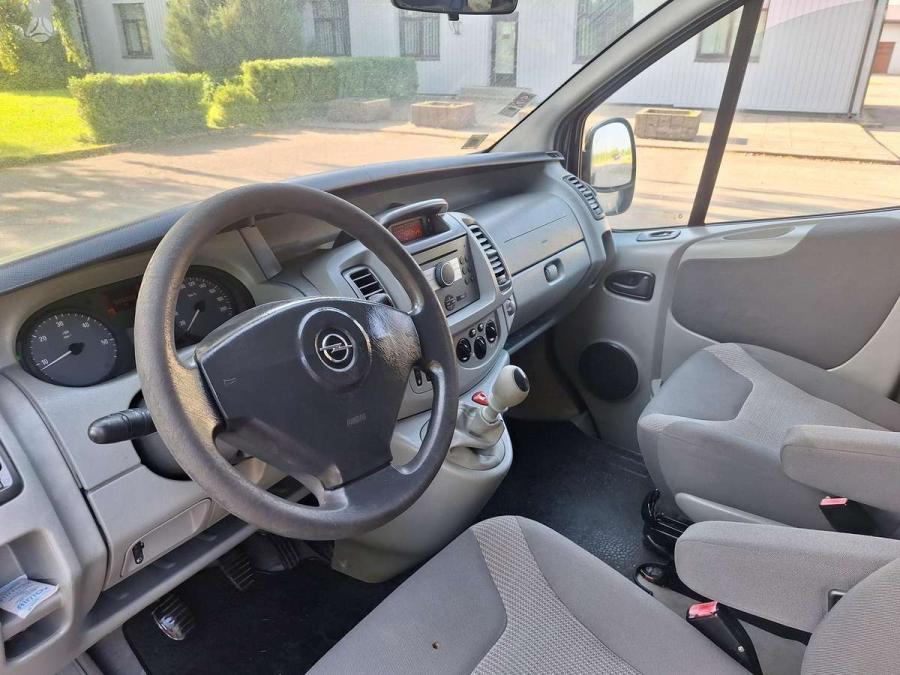 Melns Opel Vivaro 2007 Kelmė, ar dzinēja tilpumu 2.00 L un nobraukumu 306 tūkst. km par 5800 €, foto 12 vietnē AUTOMOTO.COM.LV