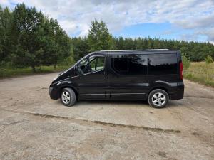 Black Opel Vivaro 2008 in Vilnius, with an engine capacity of 2.46 L and mileage of 306 thousand km for 9500 €, photo 7 on AUTOMOTO.COM.LV