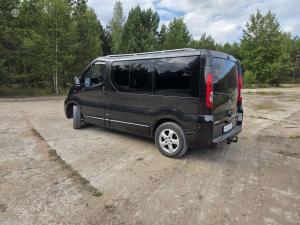 Black Opel Vivaro 2008 in Vilnius, with an engine capacity of 2.46 L and mileage of 306 thousand km for 9500 €, photo 8 on AUTOMOTO.COM.LV