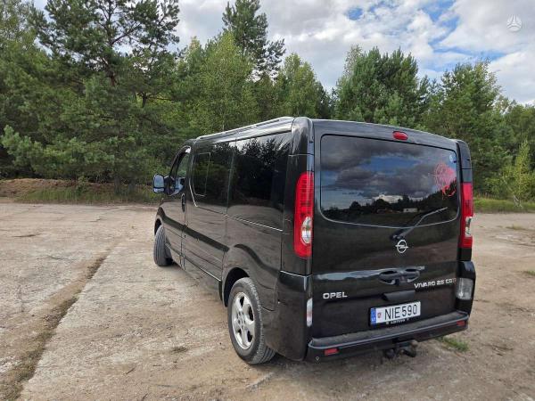 Melns Opel Vivaro 2008 Viļņa, ar dzinēja tilpumu 2.46 L un nobraukumu 306 tūkst. km par 9500 €, foto 8 vietnē AUTOMOTO.COM.LV