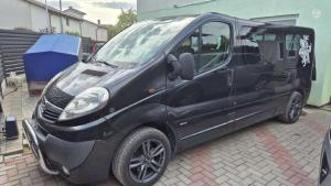 Black Opel Vivaro 2011 in Vilnius, with an engine capacity of 2.46 L and mileage of 403 thousand km for 7000 €, photo  on AUTOMOTO.COM.LV