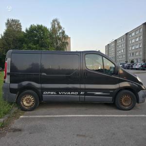 Black Opel Vivaro 2011 in Ukmerge, with an engine capacity of 2.00 L and mileage of 190 thousand km for 2100 €, photo 5 on AUTOMOTO.COM.LV