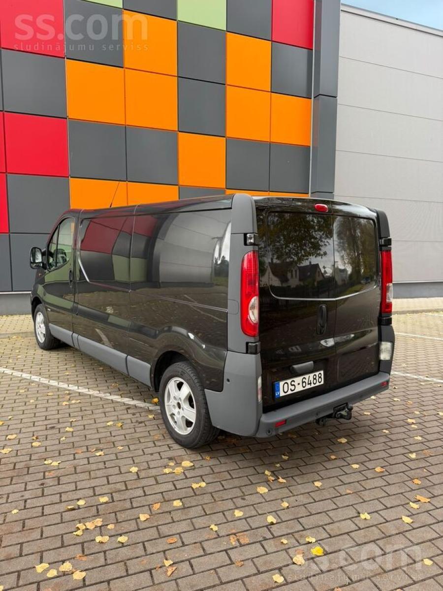 Melns Opel Vivaro 2011 Rīga, ar dzinēja tilpumu 2.00 L un nobraukumu 193 tūkst. km par 7150 €, foto 5 vietnē AUTOMOTO.COM.LV
