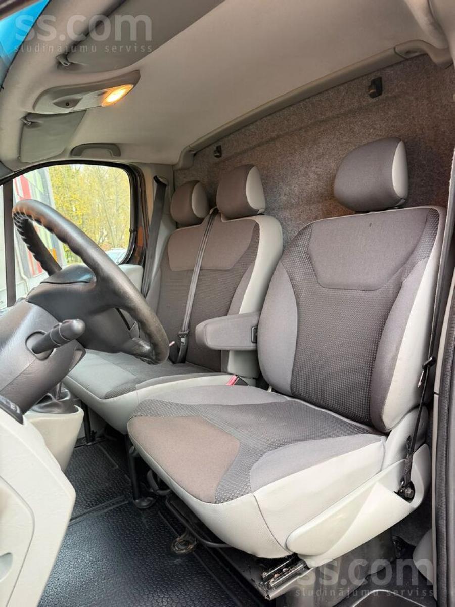 Melns Opel Vivaro 2011 Rīga, ar dzinēja tilpumu 2.00 L un nobraukumu 193 tūkst. km par 7150 €, foto 7 vietnē AUTOMOTO.COM.LV