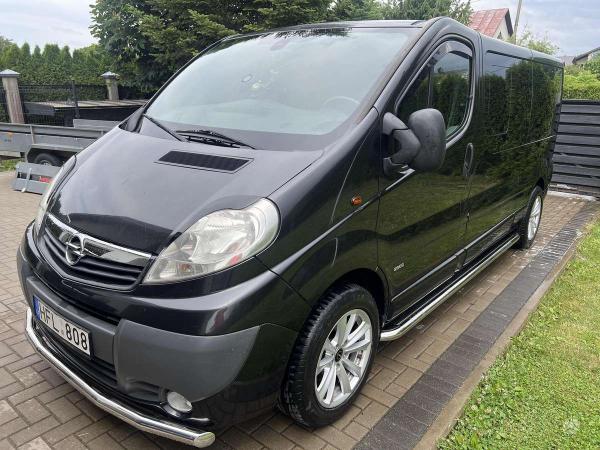 Black Opel Vivaro 2012 in Vilnius, with an engine capacity of 2.00 L and mileage of 235 thousand km for 11000 €, photo 7 on AUTOMOTO.COM.LV