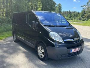 Black Opel Vivaro 2013 in Ukmerge, with an engine capacity of 2.00 L and mileage of 273 thousand km for 8750 €, photo 4 on AUTOMOTO.COM.LV