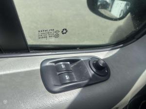 Black Opel Vivaro 2013 in Ukmerge, with an engine capacity of 2.00 L and mileage of 273 thousand km for 8750 €, photo 16 on AUTOMOTO.COM.LV