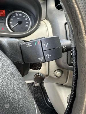 Black Opel Vivaro 2013 in Ukmerge, with an engine capacity of 2.00 L and mileage of 273 thousand km for 8750 €, photo 17 on AUTOMOTO.COM.LV