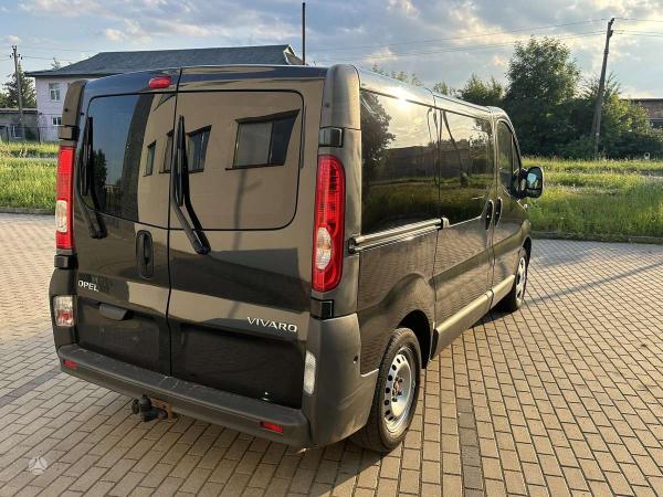 Black Opel Vivaro 2013 in Ukmerge, with an engine capacity of 2.00 L and mileage of 273 thousand km for 8250 €, photo 6 on AUTOMOTO.COM.LV