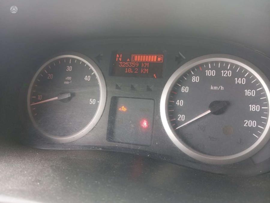 Black Opel Vivaro 2013 in Jonava, with an engine capacity of 2.00 L and mileage of 321 thousand km for 2450 €, photo 13 on AUTOMOTO.COM.LV