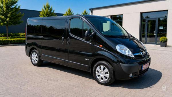 Melns Opel Vivaro 2013 Klaipėda, ar dzinēja tilpumu 2.50 L un nobraukumu 110 tūkst. km par 7990 €, foto 8 vietnē AUTOMOTO.COM.LV