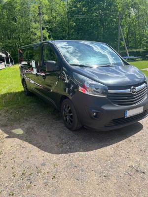 Black Opel Vivaro 2017 in Visaginas, with an engine capacity of 1.60 L and mileage of 201 thousand km for 12000 €, photo  on AUTOMOTO.COM.LV