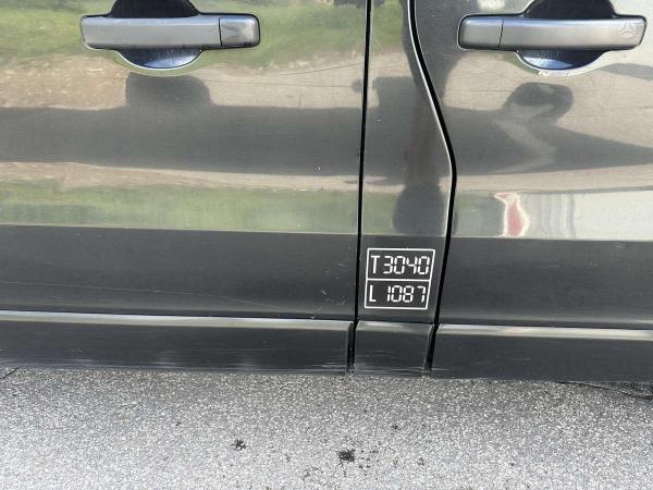 Black Opel Vivaro 2017 in Panevezys, with an engine capacity of 1.60 L and mileage of 186 thousand km for 7250 €, photo 5 on AUTOMOTO.COM.LV