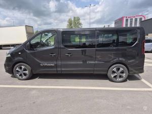 Black Opel Vivaro 2017 in Vilnius, with an engine capacity of 1.60 L and mileage of 223 thousand km for 11700 €, photo 4 on AUTOMOTO.COM.LV