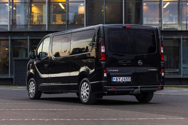 Melns Opel Vivaro 2018 Viļņa, ar dzinēja tilpumu 1.60 L un nobraukumu 247 tūkst. km par 10300 €, foto 3 vietnē AUTOMOTO.COM.LV