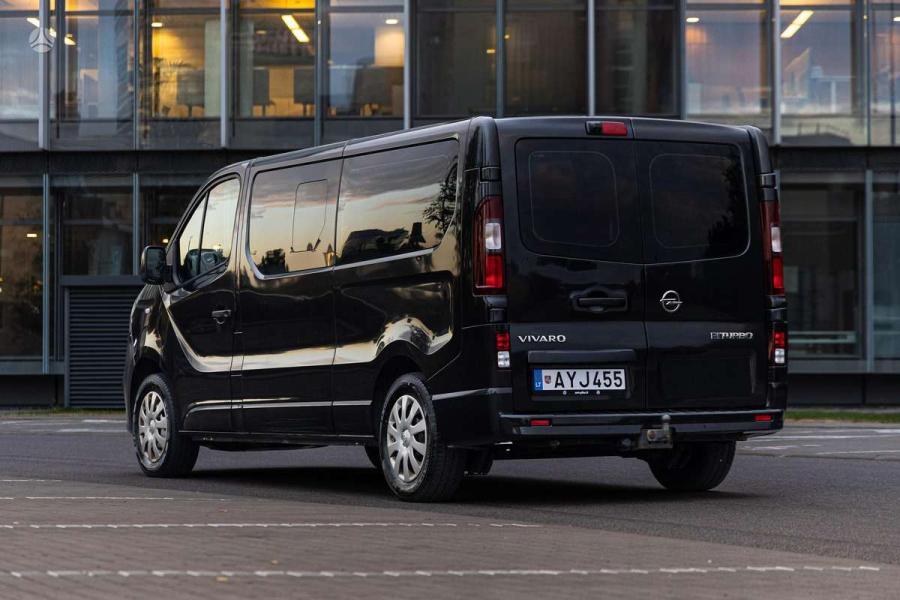 Melns Opel Vivaro 2018 Viļņa, ar dzinēja tilpumu 1.60 L un nobraukumu 247 tūkst. km par 10300 €, foto 3 vietnē AUTOMOTO.COM.LV