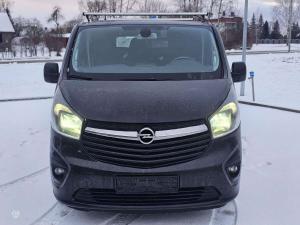 Black Opel Vivaro 2020 in Rokiskis, with an engine capacity of 1.70 L and mileage of 340 thousand km for 5650 €, photo 5 on AUTOMOTO.COM.LV