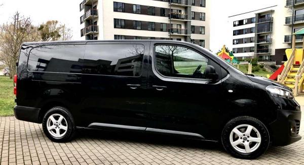 Melns Opel Vivaro 2021 Kauņa, ar dzinēja tilpumu 2.00 L un nobraukumu 115 tūkst. km par 20300 €, foto 4 vietnē AUTOMOTO.COM.LV